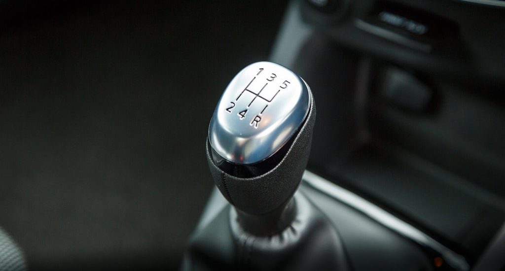 Top 6 Common Reason for a Gearbox Problems [Fix Them Now]