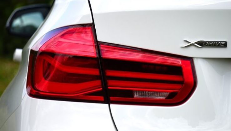 12 Types of Car lights & headlights [Name & Pictures] Explained