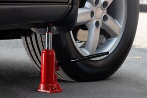 Types of Car Jacks & Their Uses Explained with Pictures [PDF]