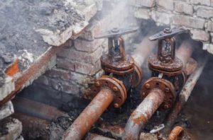 10 Common Types of Corrosion in Metals [With Examples]